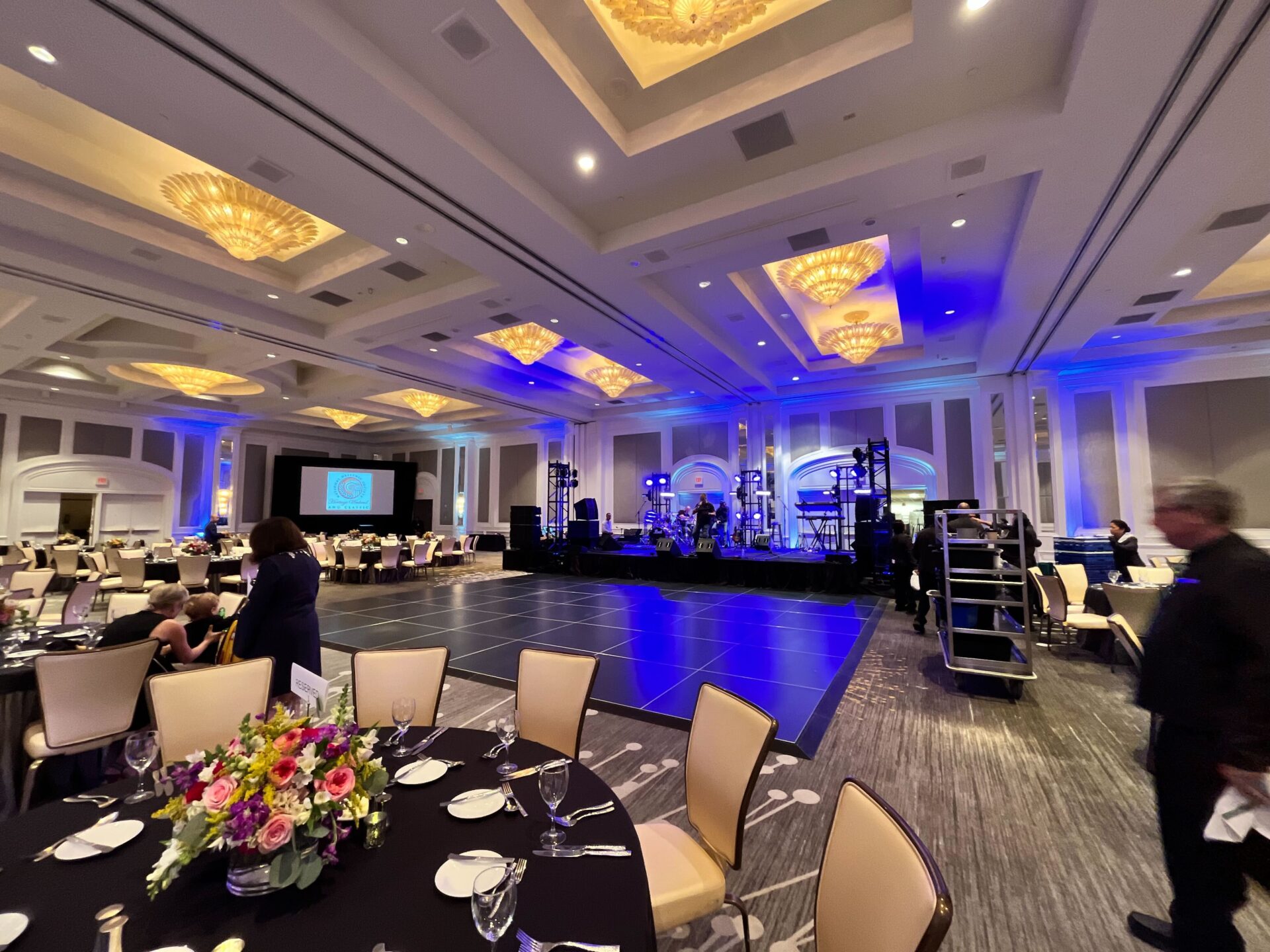 Experience the Ultimate Stage Setup with AV Vegas' Comprehensive ...